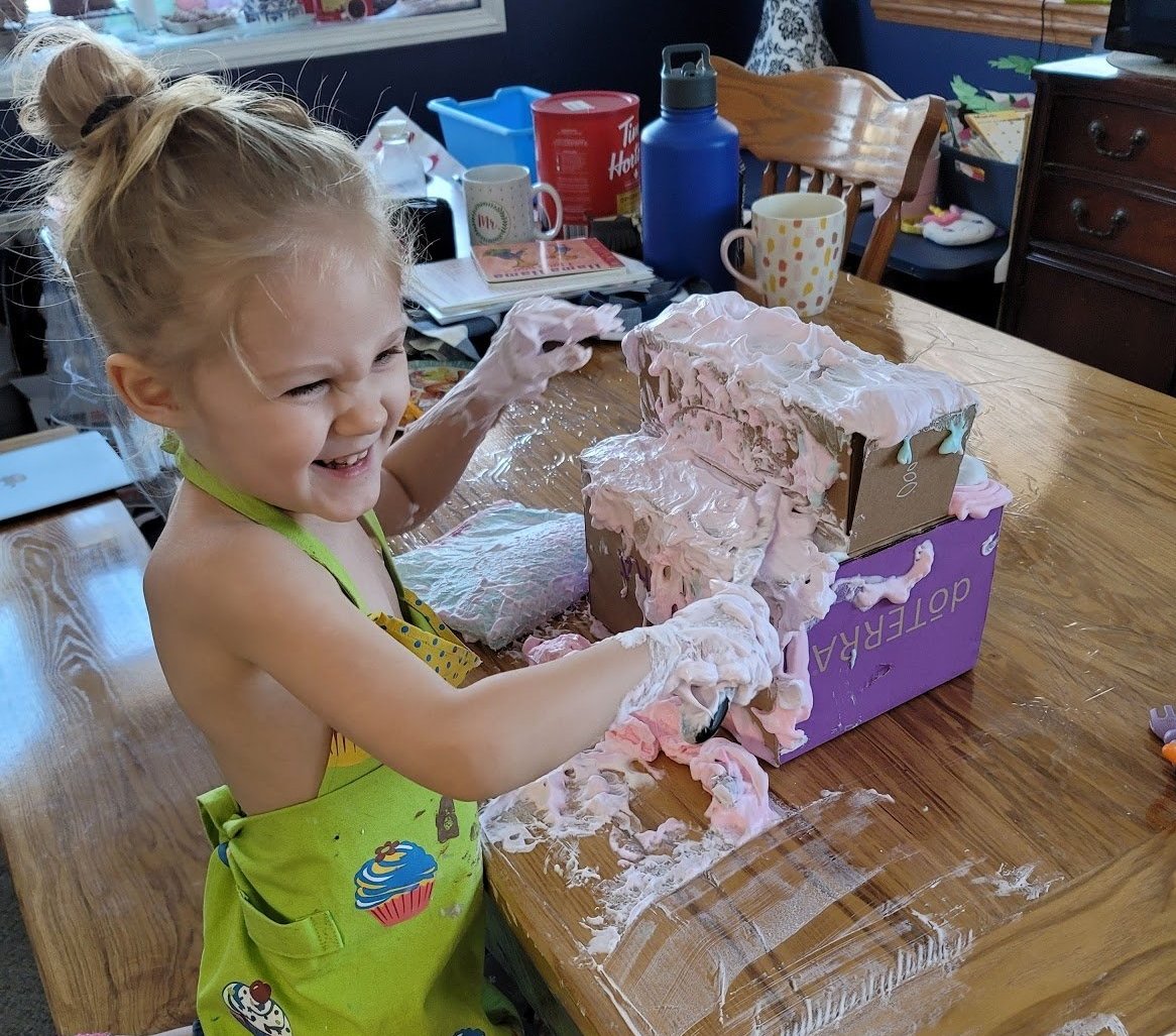 Toddler Cake Decorating – The Nurtured Bee