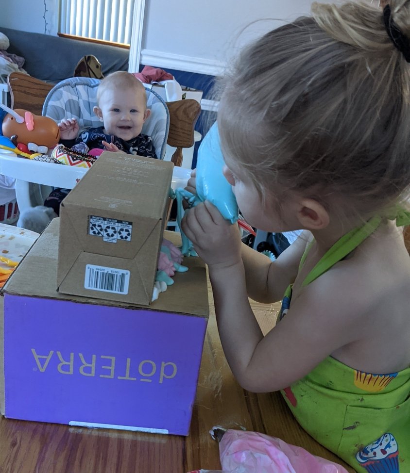 Toddler Cake Decorating – The Nurtured Bee